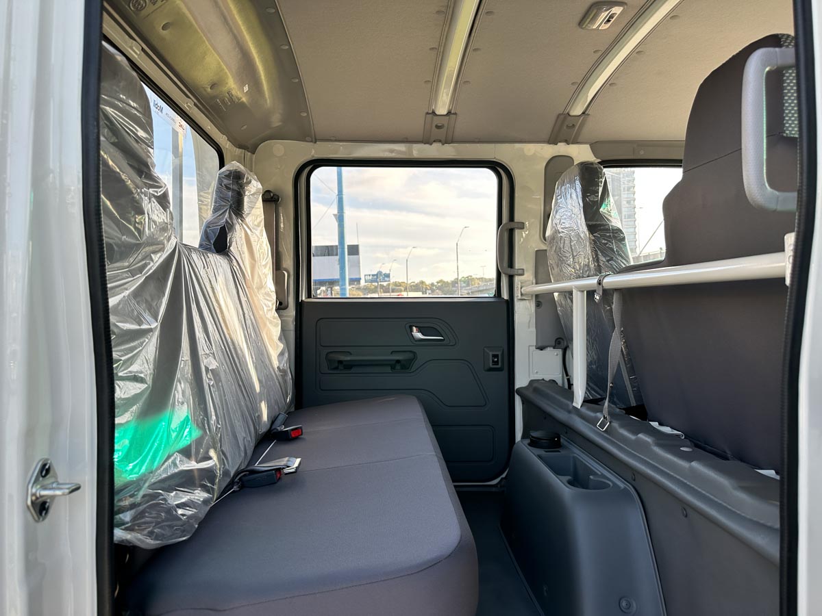 CAMION Jac 1040 KR1T Abs A/a DOBLE CABINA 2025 0km - Grupo Fiancar