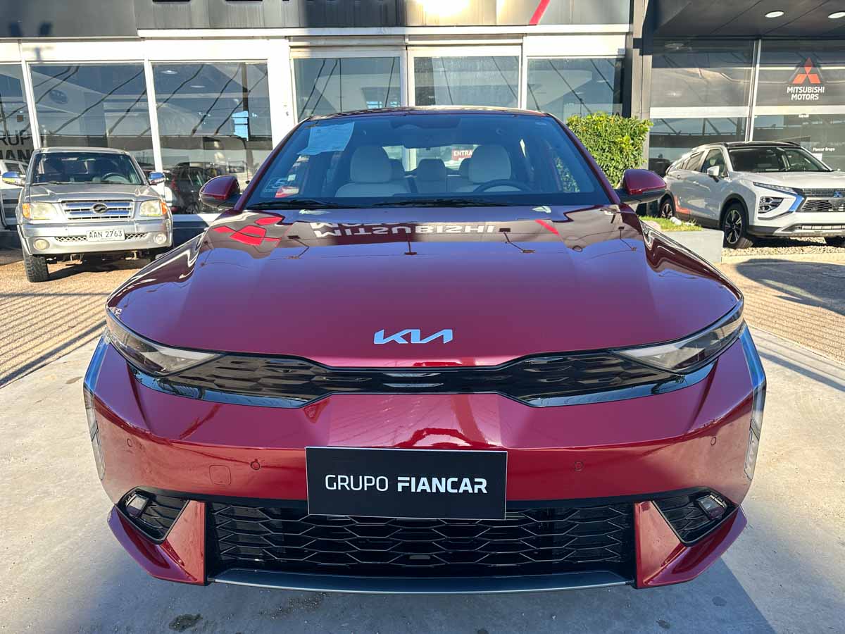 KIA K3 ALL NEW GT LINE SEDAN AT6 0KM 2026 - Grupo Fiancar